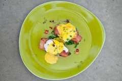 Strolla Poolside - The Peninsula All-Suite Hotel